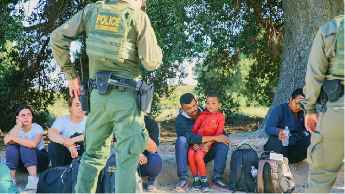 EE.UU. se prepara para la campaña de deportación más grande de su historia :: Humanidad ¿Adónde vas?